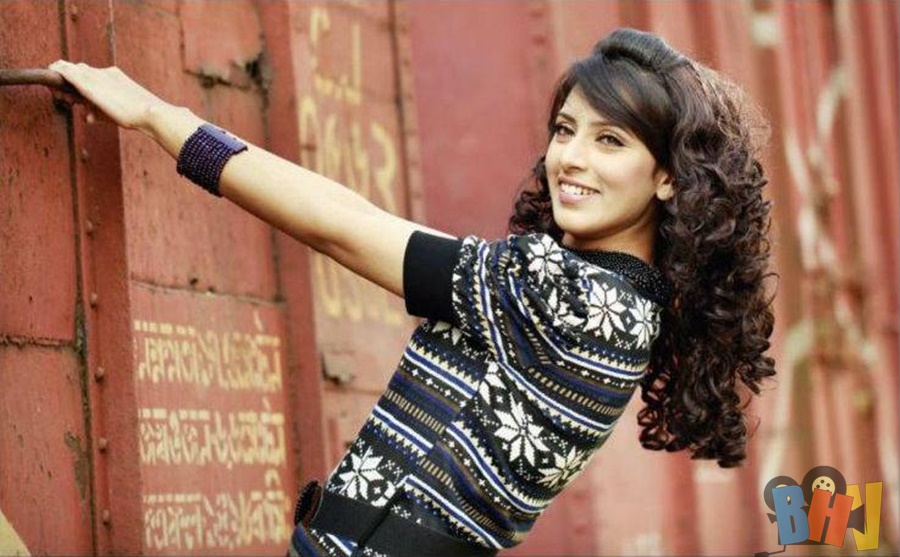 বিদ্যা সিনহা মীম - আগাছা