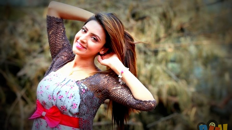 বিদ্যা সিনহা মীম - আগাছা