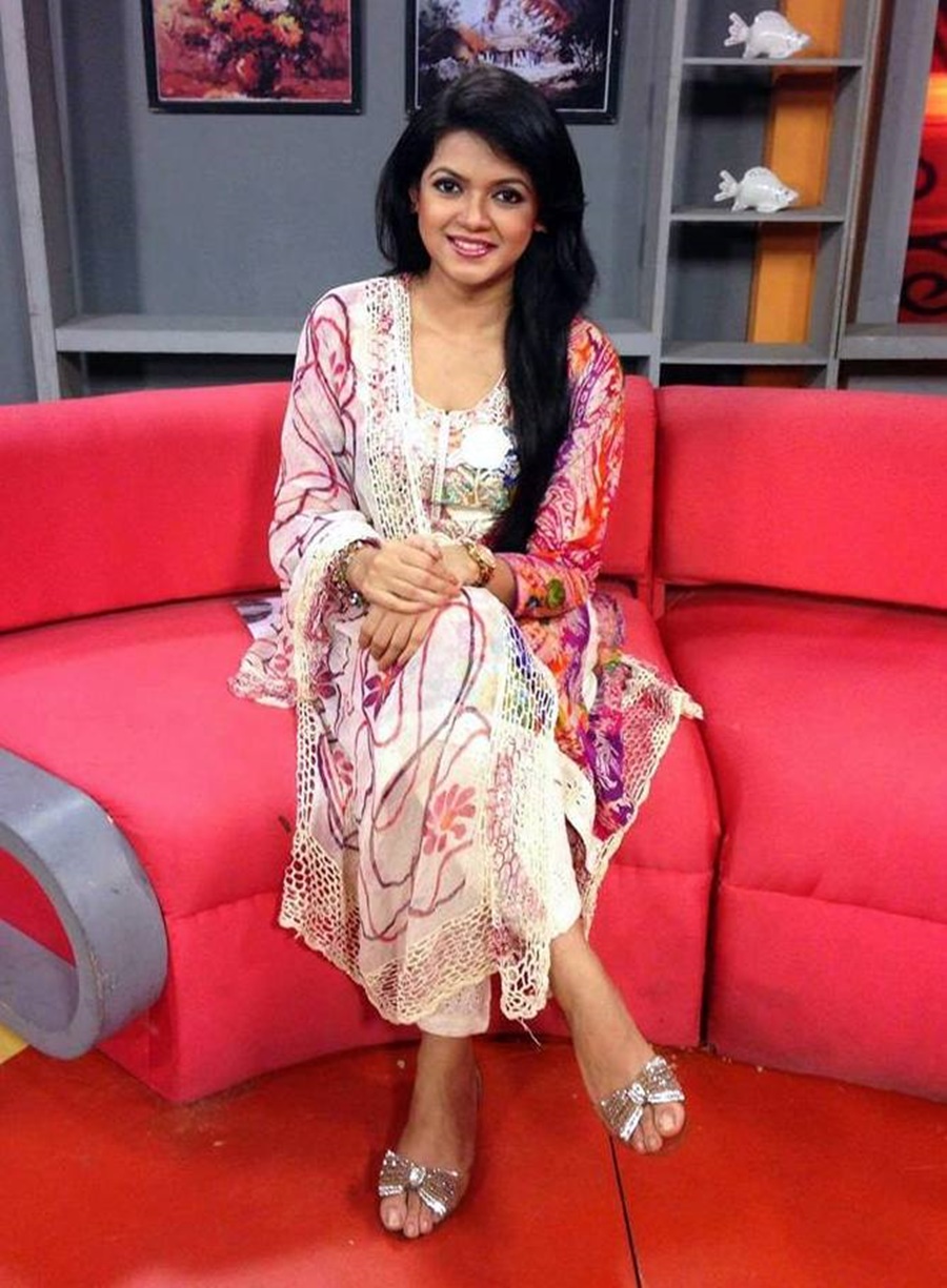 মাসুমা রহমান নাবিলা - আগাছা