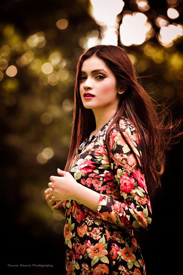 শারলিনা হোসেন - আগাছা