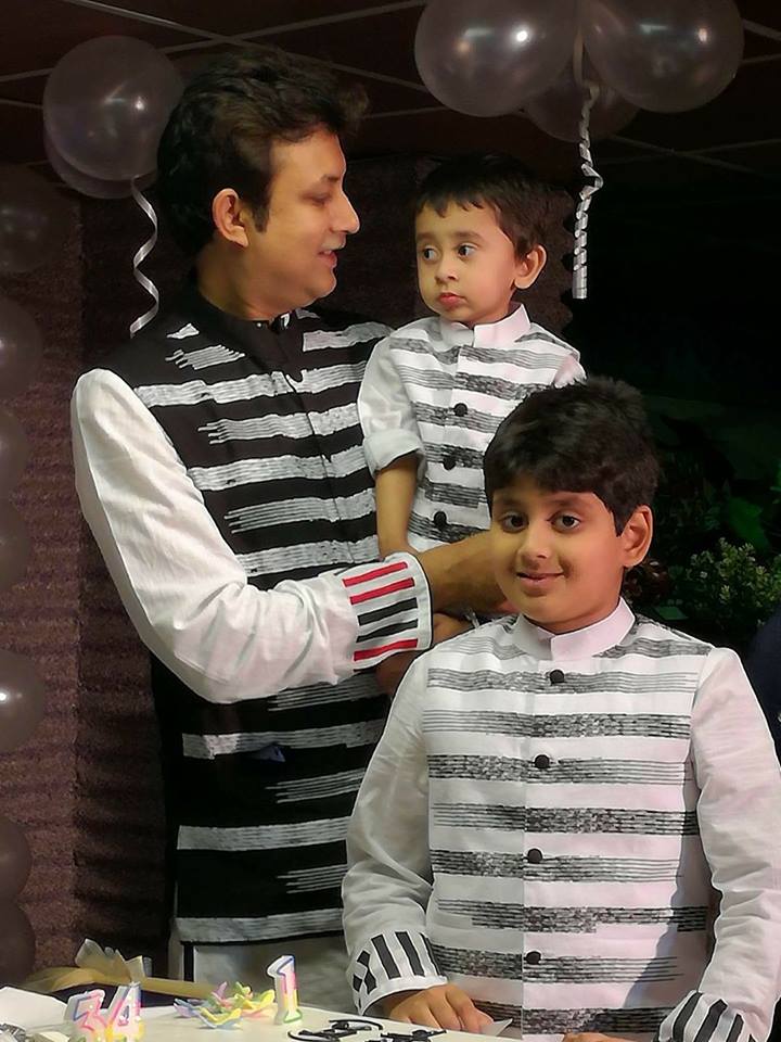 আমিন খান - আগাছা