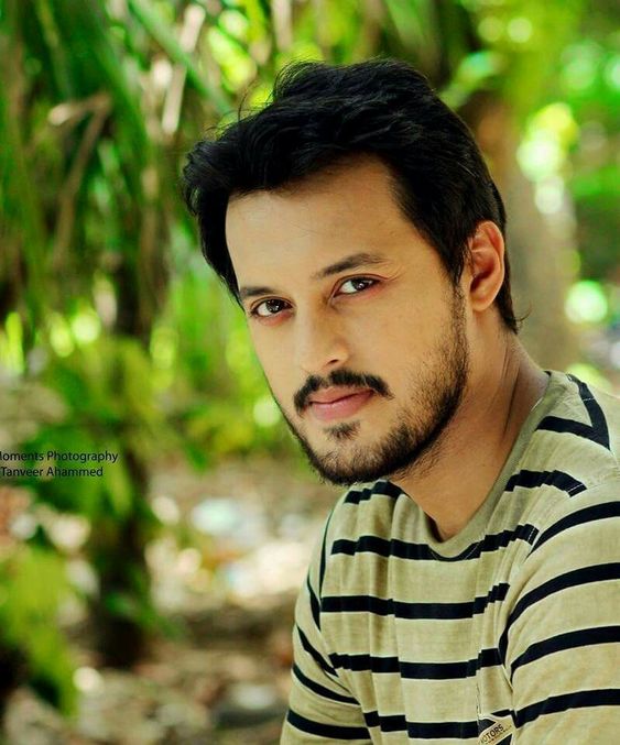 ইরফান সাজ্জাদ - আগাছা