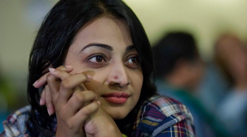 নাজিয়া হক অর্শা - আগাছা